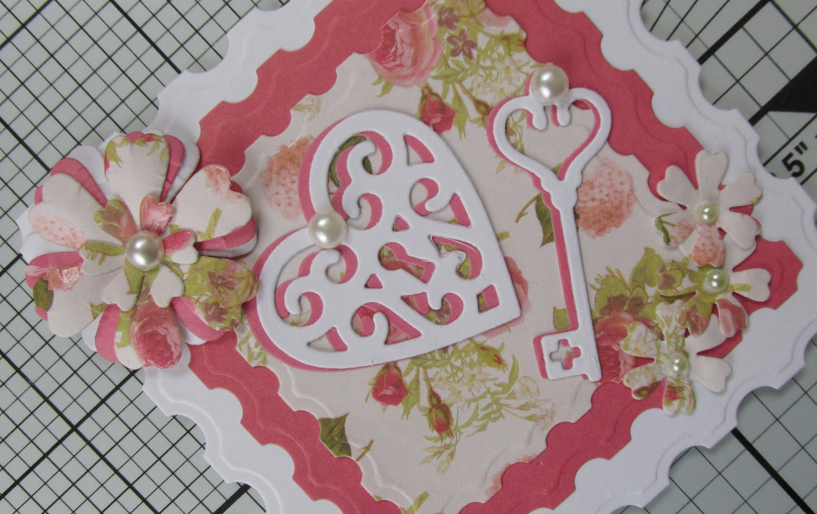 A Passion For Cards: How to make a Trimcraft Love Story triangle card