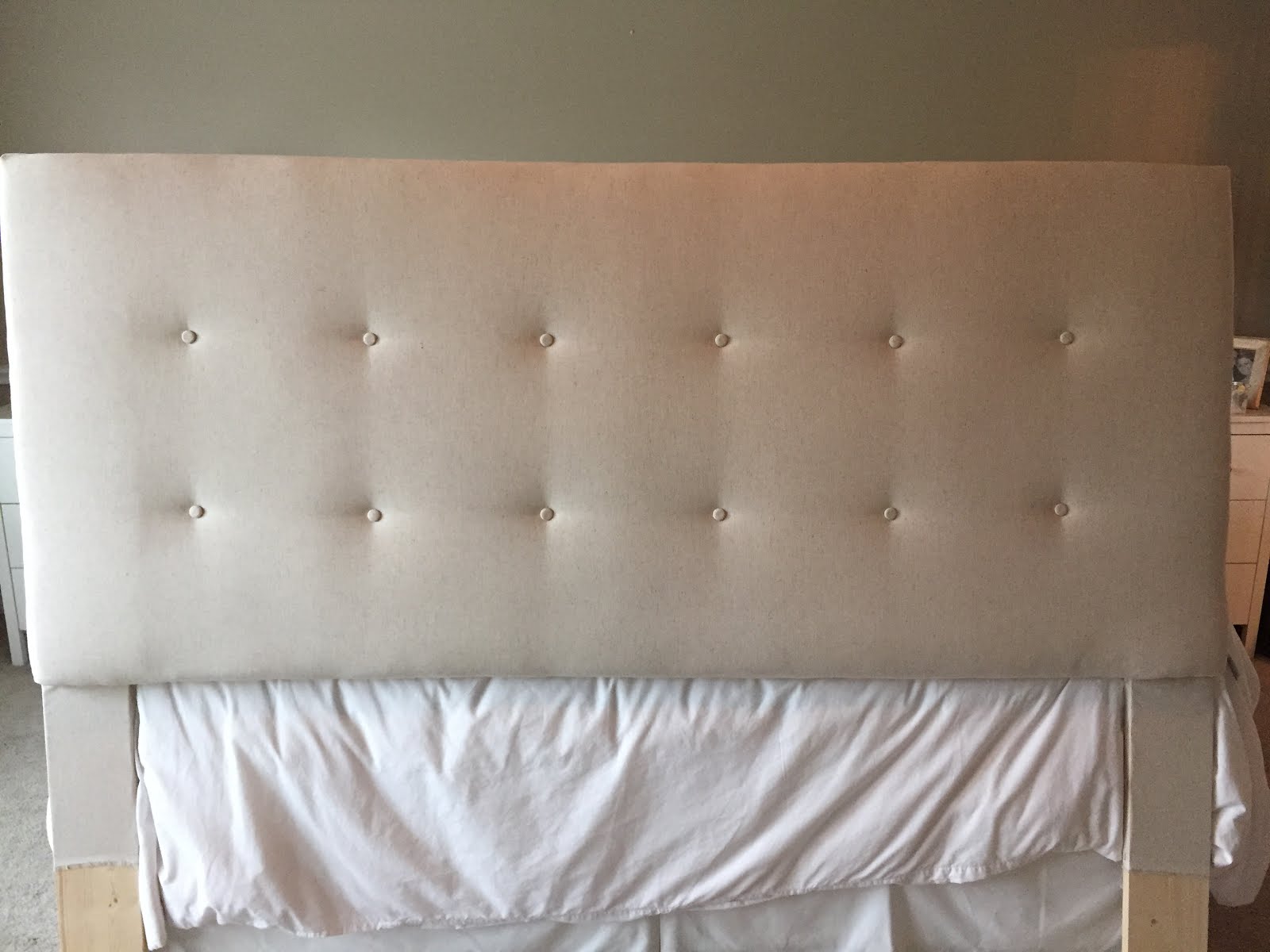 Kinzie's Kreations: Tufted Upholstered Headboard