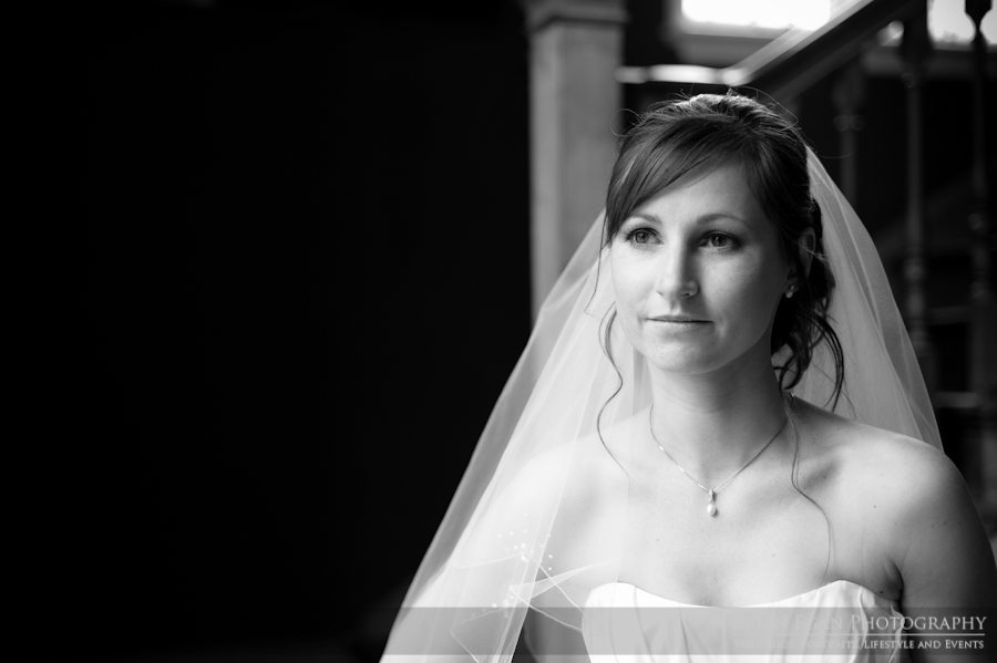 BRIAN EGAN PHOTOGRAPHY: Nicole and Jonathan - a wedding at Yaxley Hall ...