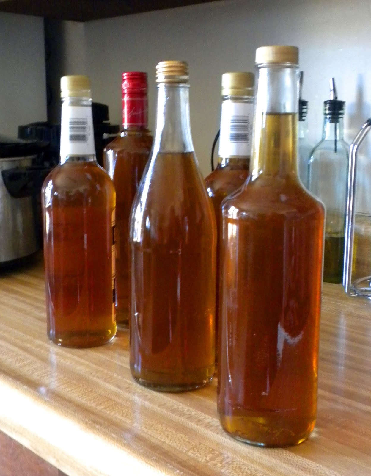 Cooking To Die For: Apple Hooch