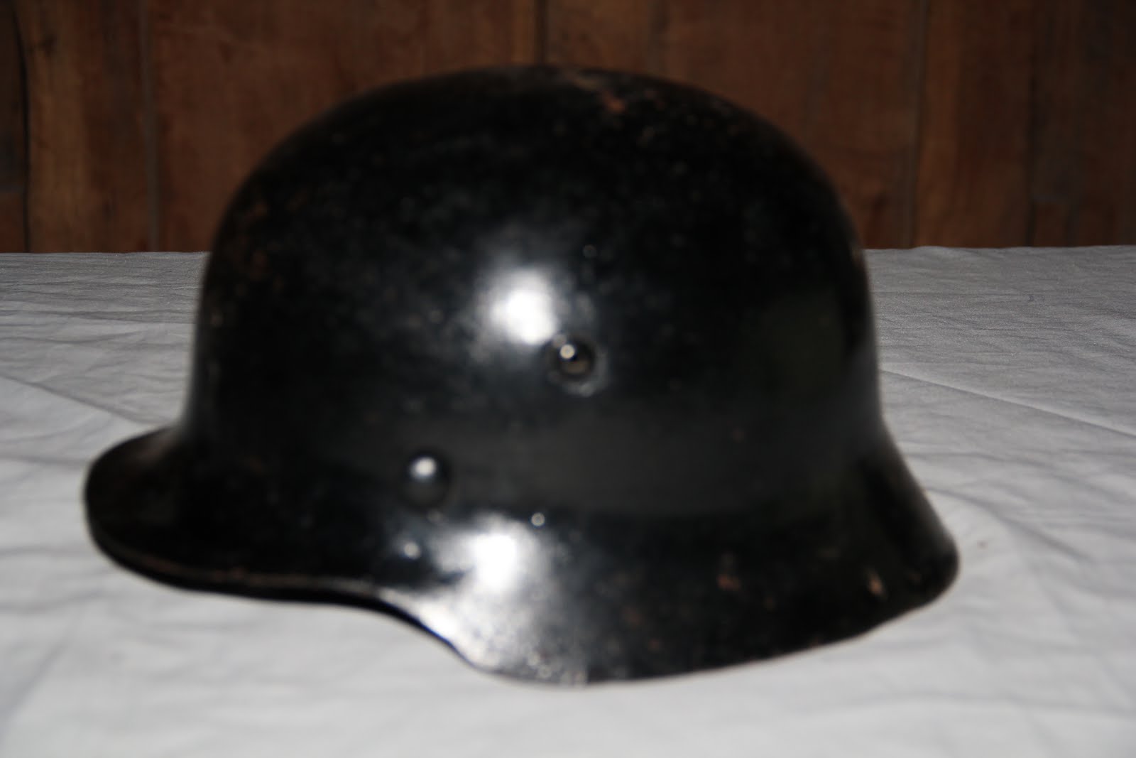 Rumah Barang Lama: Helm Perang Kuno Antik