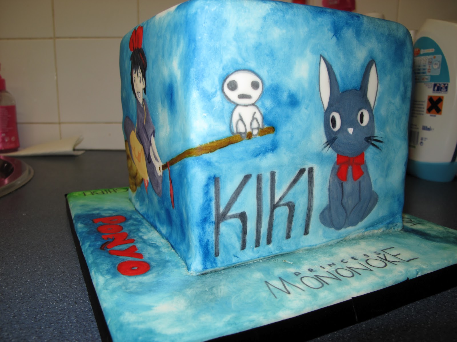 Sue's Cakes: Studio Ghibli Birthday Cake - Tortoro, Ponyo, Howls Moving ...