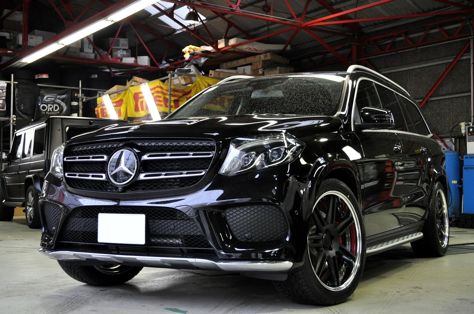 Mercedes-Benz X166 GLS350d on R21 WORK GNOSIS GR202 | BENZTUNING