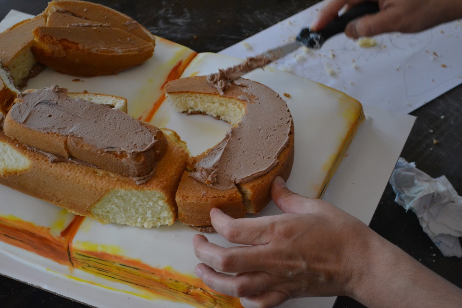 Hyde's Creations: Dragon Cake Tutorial