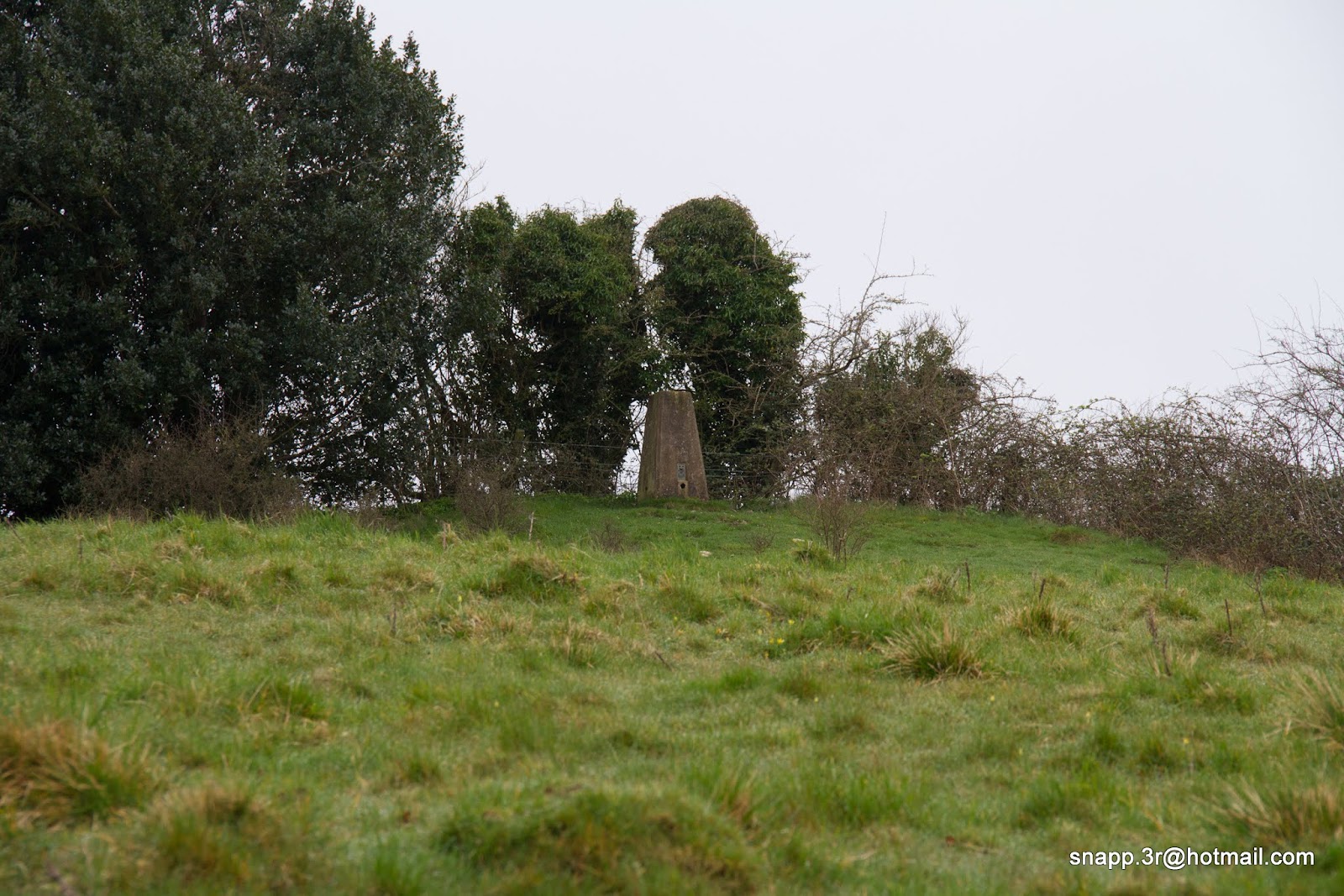 Trigpointsandblisters: 166.Chew Stoke Hidden Waterfall