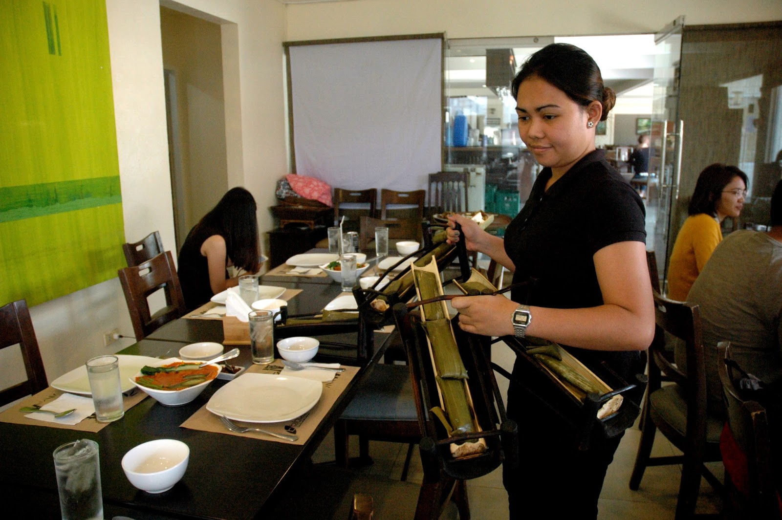 DUDE FOR FOOD: Flavors of Pampanga: Mangan Tamu Queni at Binulo ...