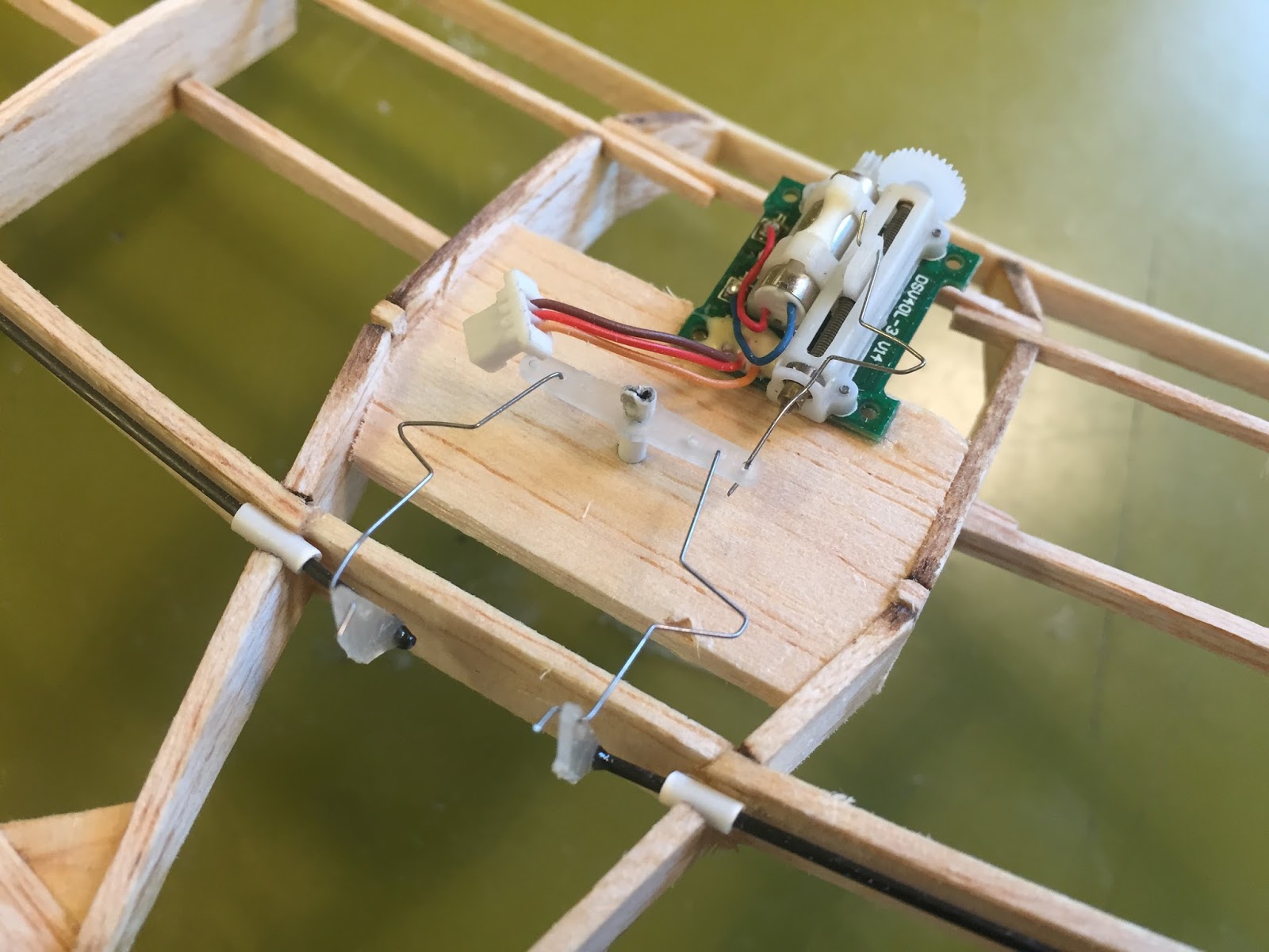 MFT´s blogg: DUMAS Zero (45cm) (Skevroder på RC-konverterad friflygmodell)