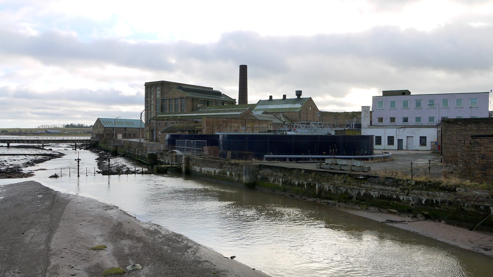 Walking and Crawling: Guardbridge & the Eden Brewery to St Andrews ...