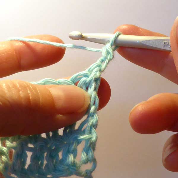 Start a New Row with a Fake Stitch · I - StoneGnome