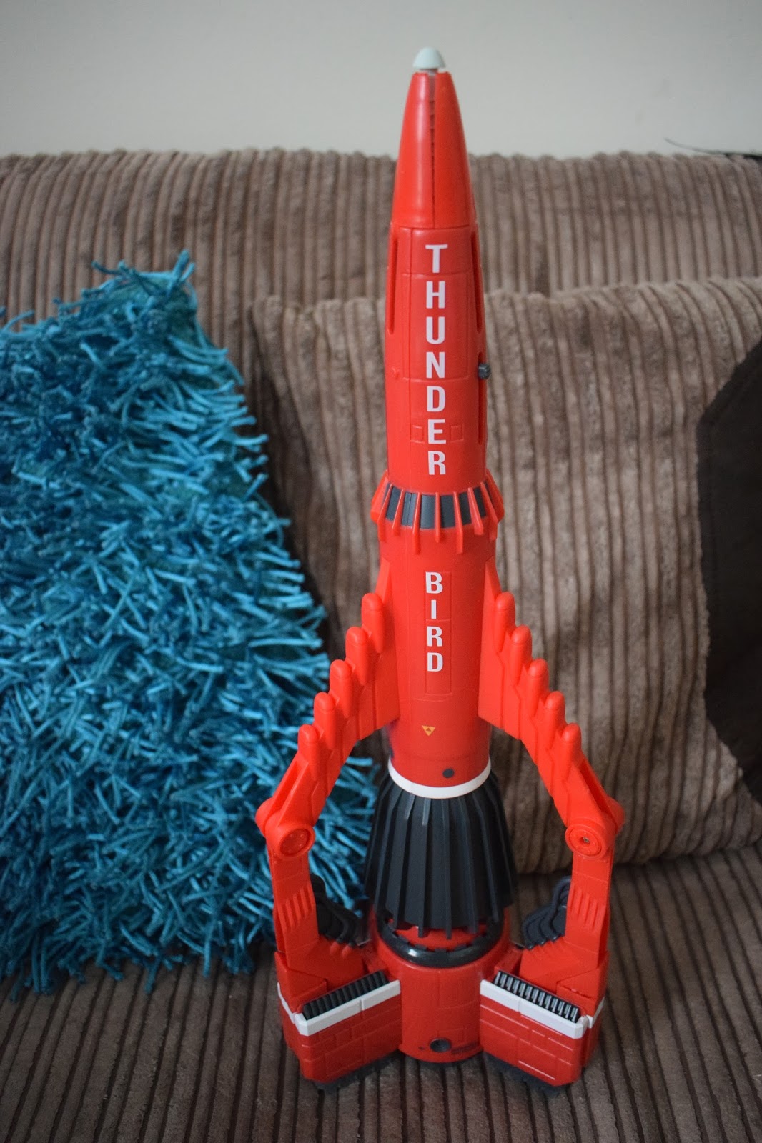 Supersize Thunderbird 3 - Review | Mummy Memories