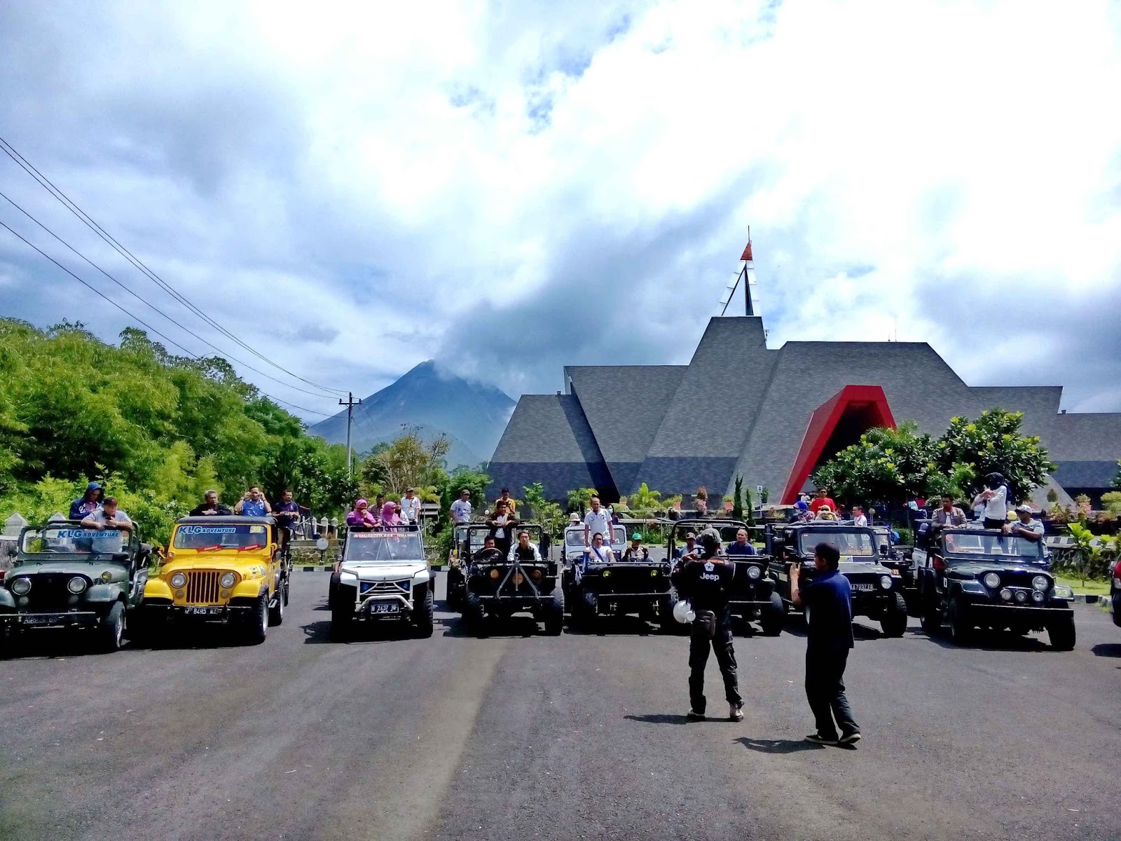Paket Wisata Jeep Lava Tour Merapi MGM Adventure