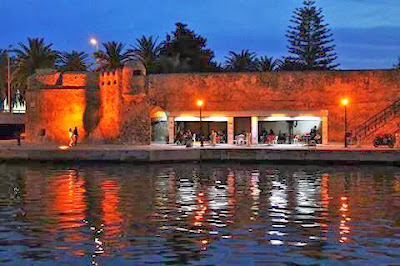 Tourisme Bizerte Ville: Les Cafés De Vieux Port