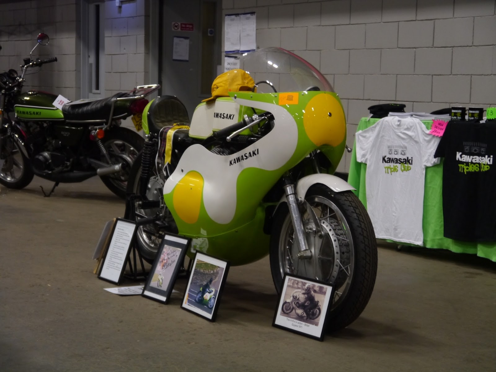 Scottish Classic Motorcycle Racing: Scottish Motorcycle Show - Ingliston