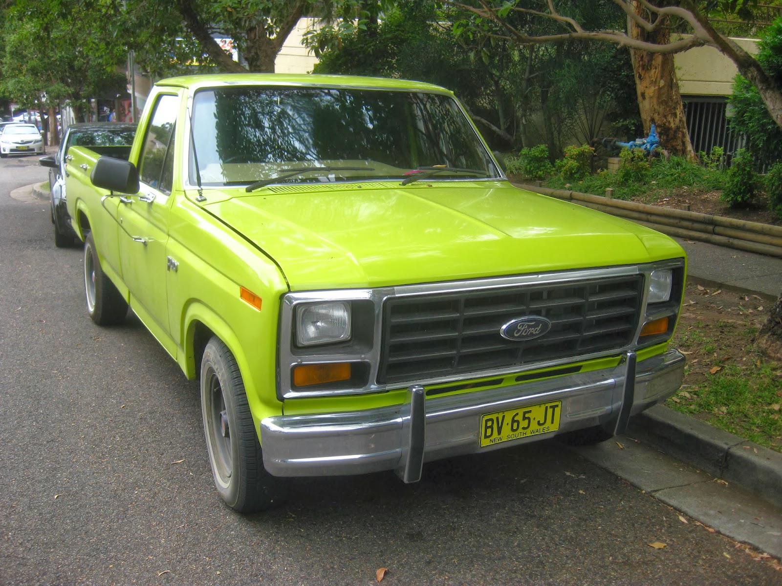 Aussie Old Parked Cars: 1984 Ford F100 Ranger