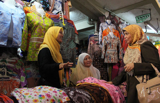 MURSIDA RAMBE : Pendiri BMT Beringharjo - Yogyakarta, Menolong Pedagang ...