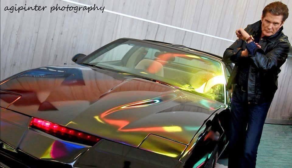 DAVID HASSELHOFF Y KITT