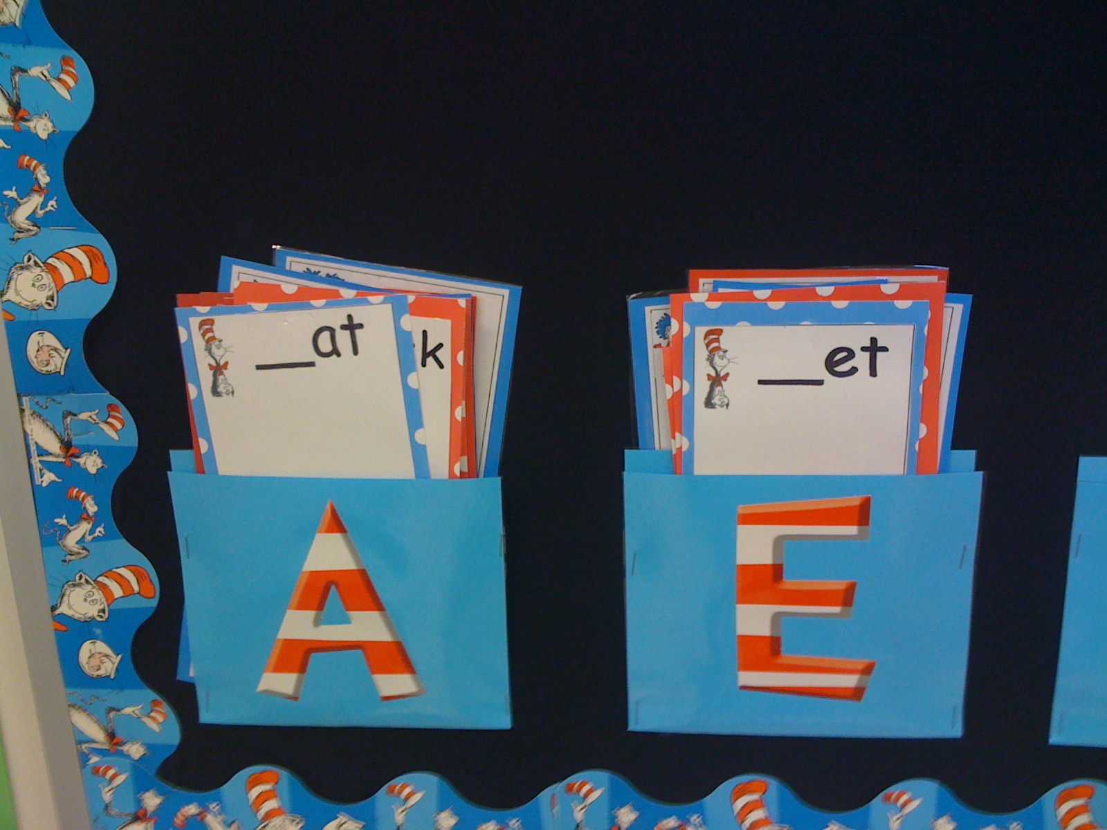 First Grade Glitter and Giggles: Word Family Board