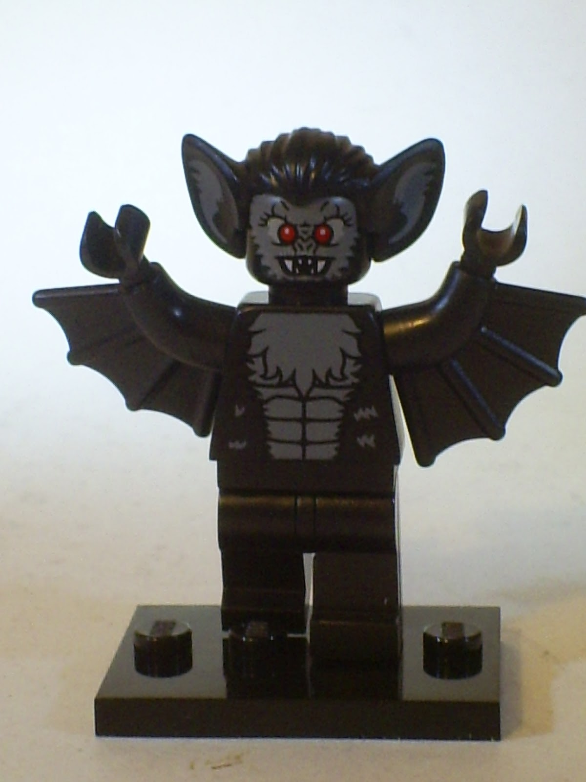 That Figures: REVIEW: Lego Minifigures Series 8 - Vampire Bat