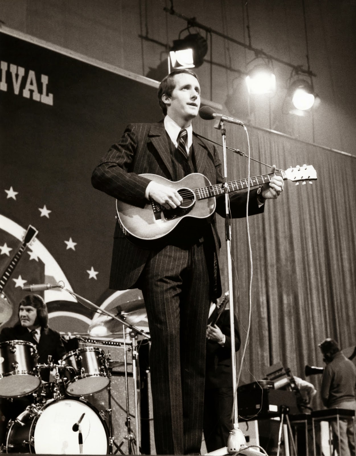 2 or 3 lines (and so much more): George Hamilton IV – "Urge for Going ...