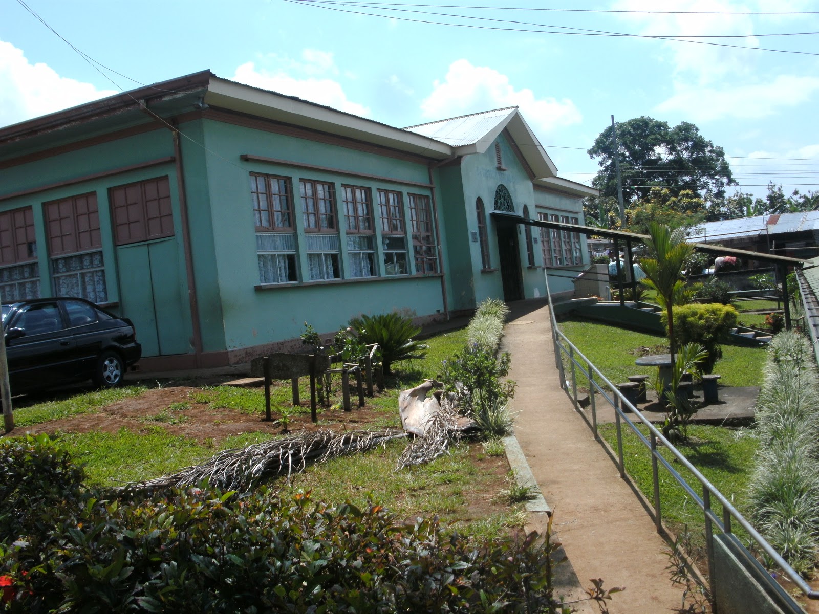 Esc. Dr. Ricardo Moreno Cañas