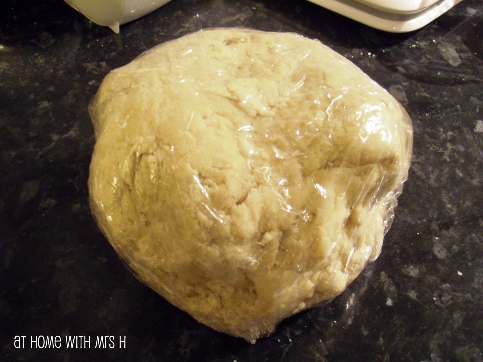 Mrs H - the blog: How to make shortcrust pastry