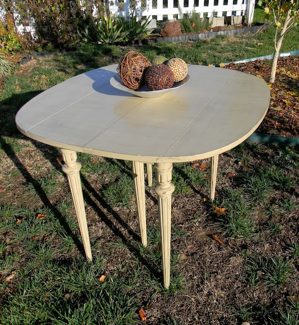 Emily's Up-cycled Furniture: The Incredible Shrinking Table