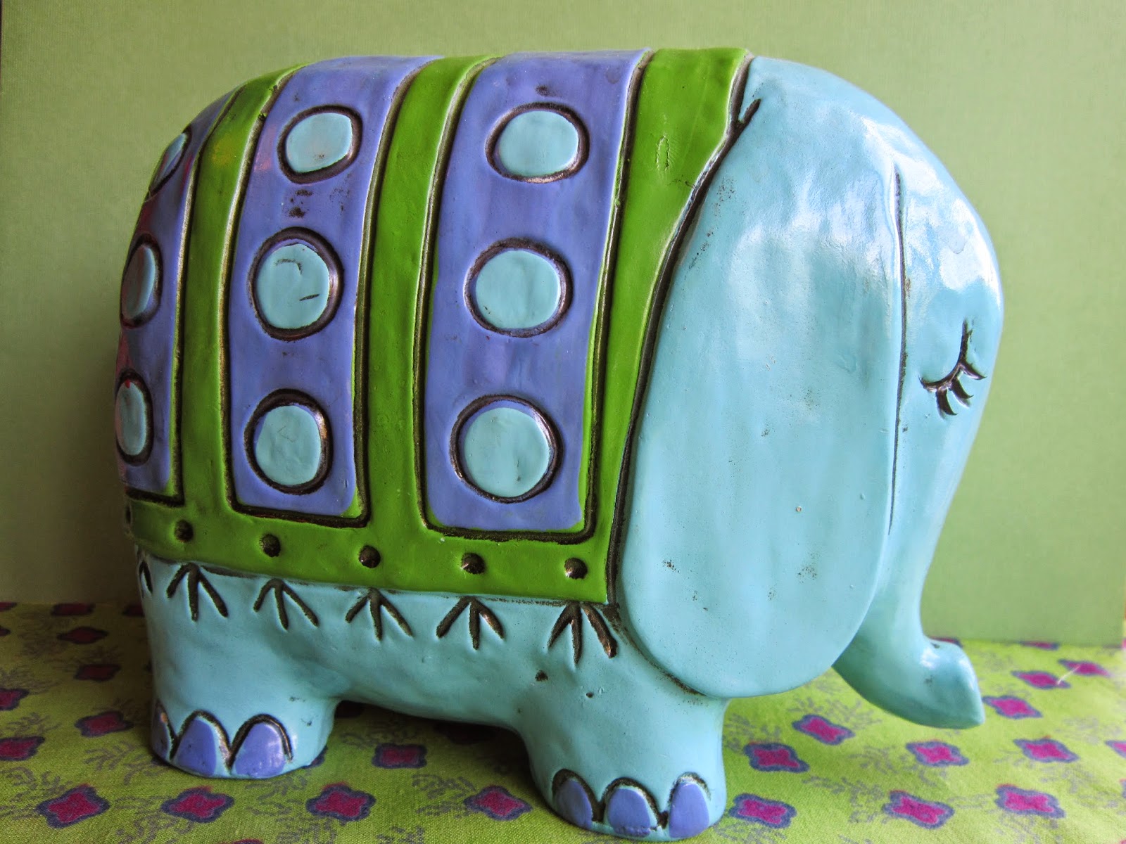 gold country girls: My Favorite Collections: The Elephant Banks