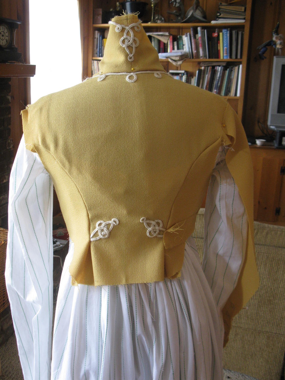 Serendipitous Stitchery: A sewing round up; or: Where the hell have I been?