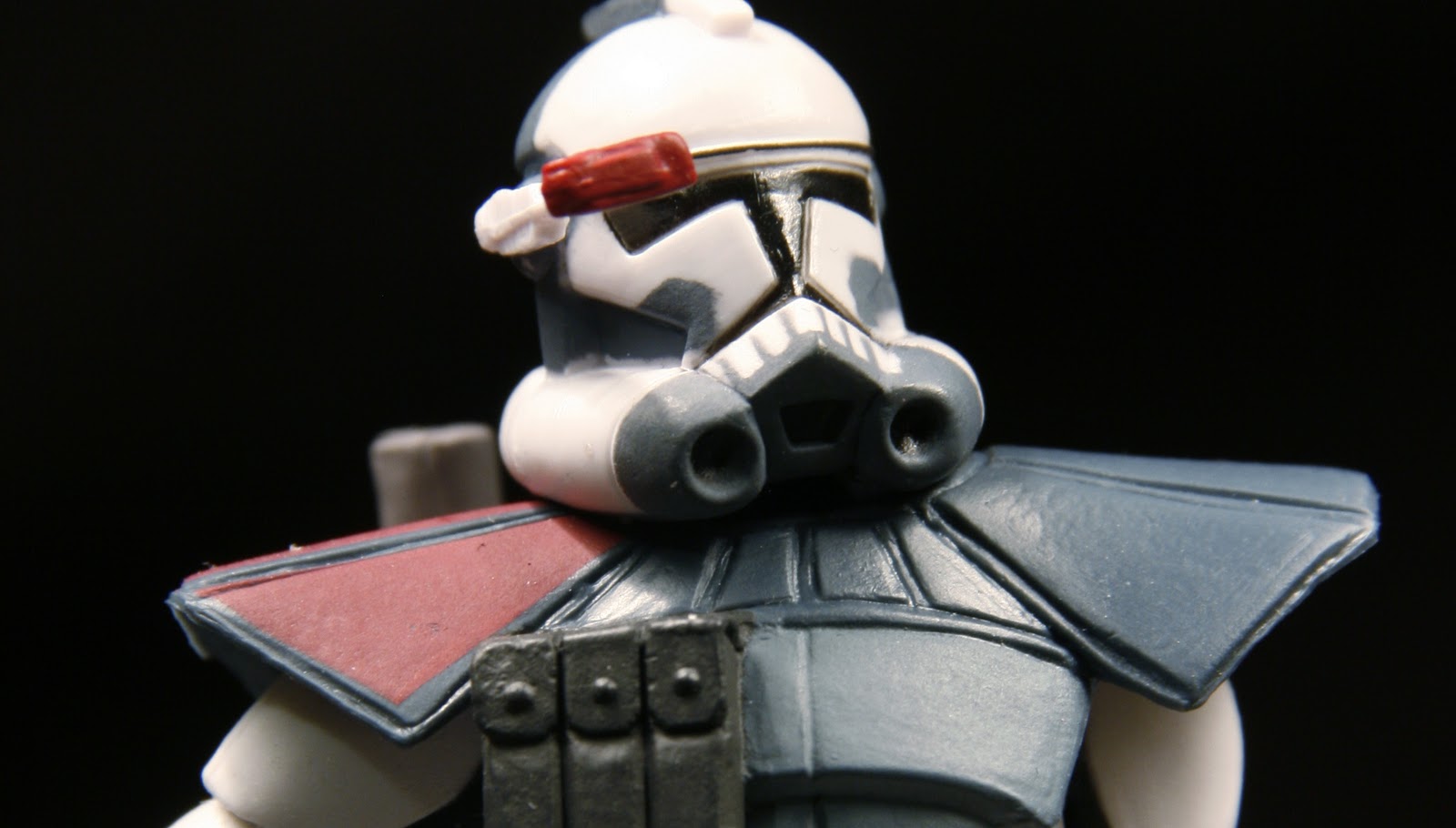 Kisho Meteora, Star Wars Collector: Commander Colt Action Figure