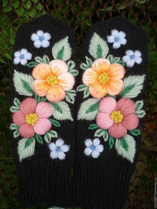 Irina: Nice mittens. Embroidery.