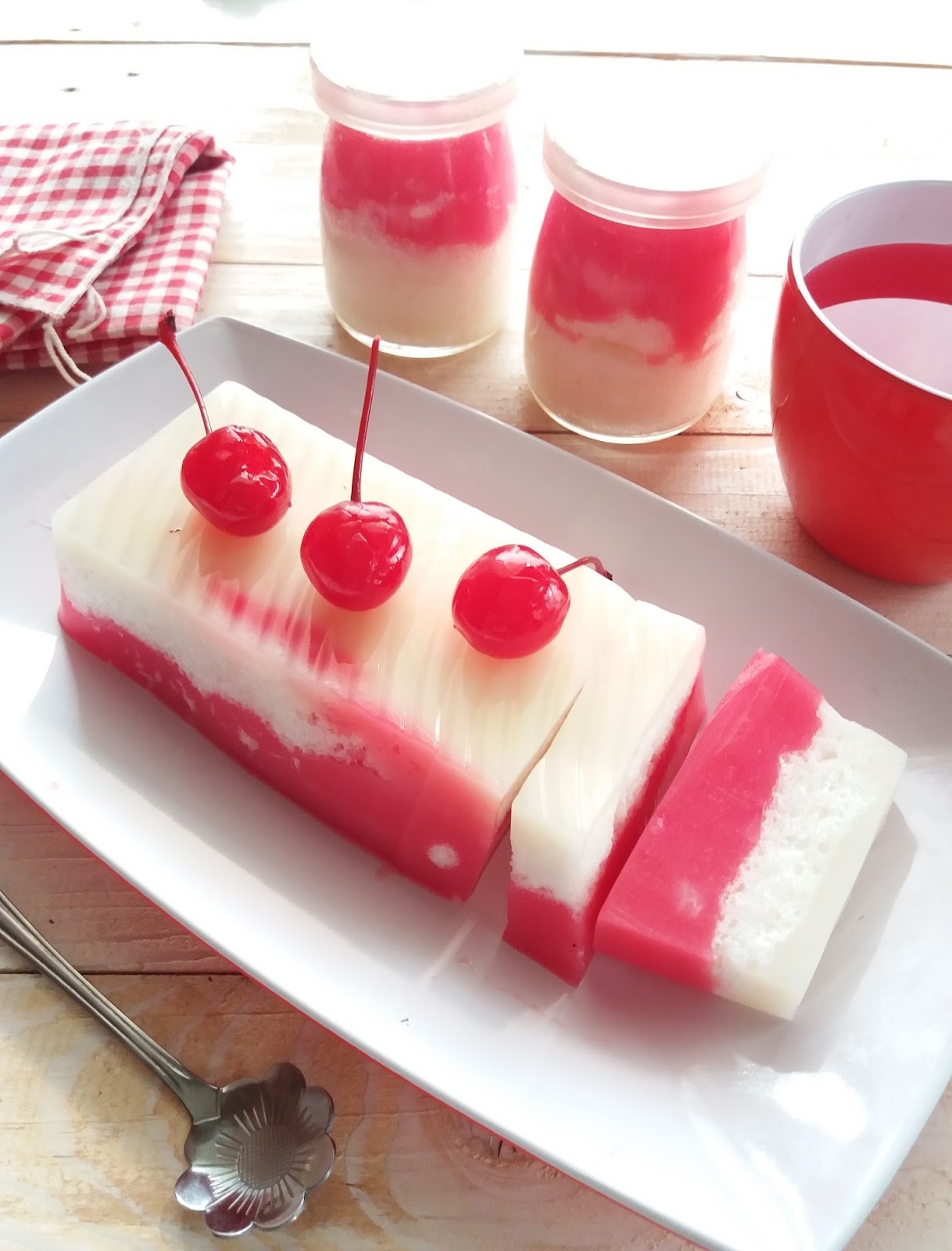 Dapur Miranti: PUDING MERAH PUTIH