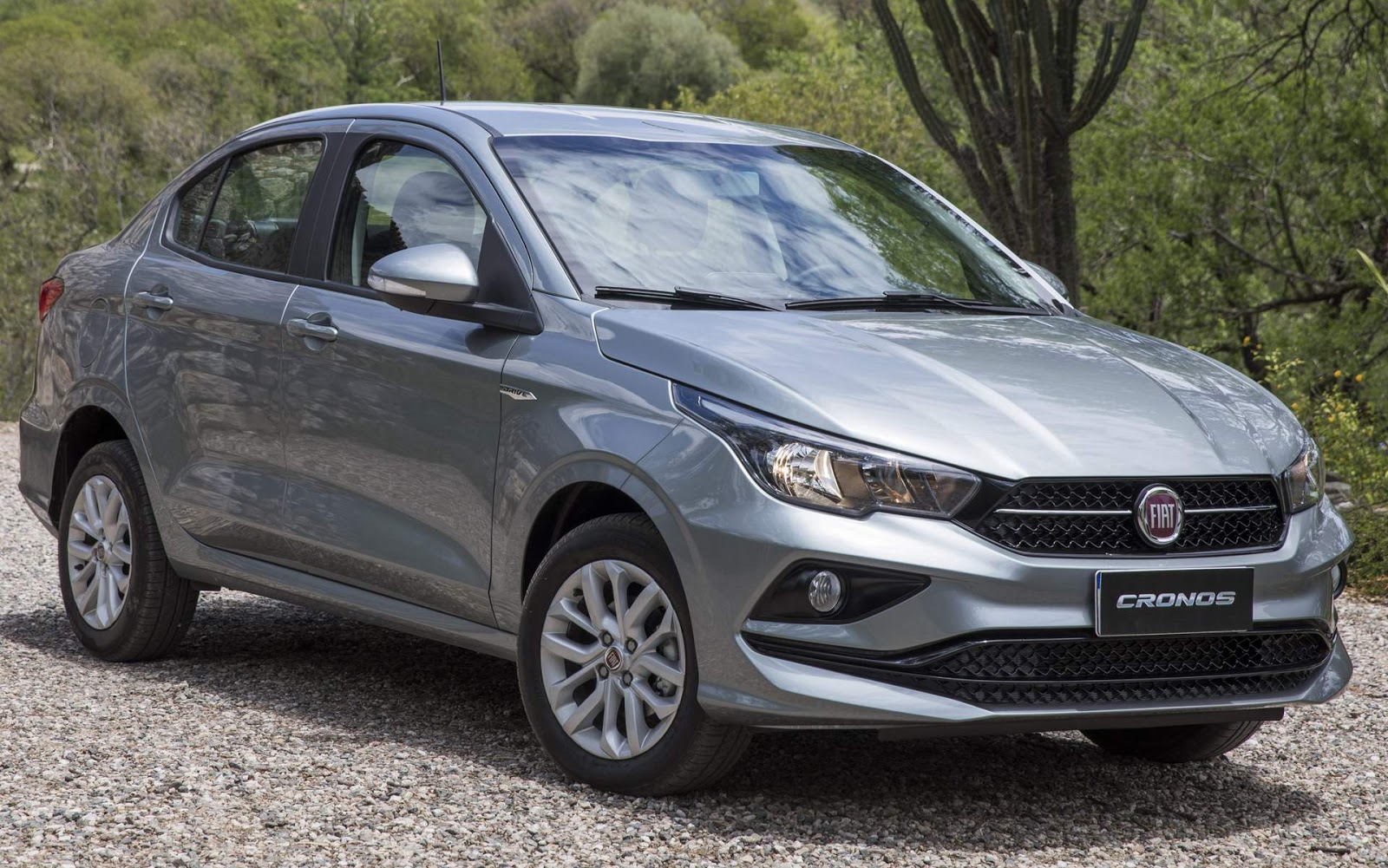 Novo Fiat Cronos 1.8 Automático: desempenho e consumo