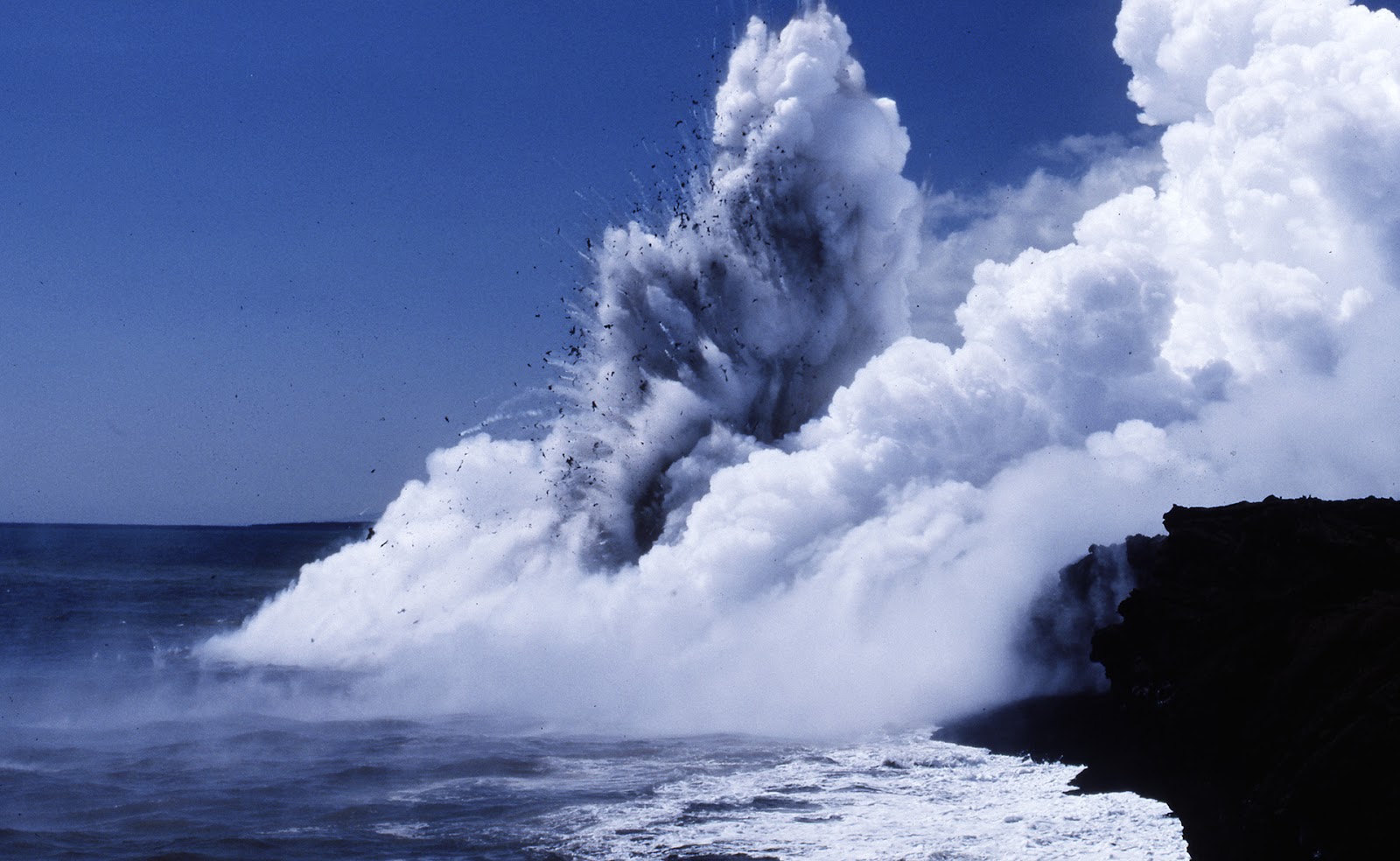 The Kaʻū Calendar News Briefs, Hawaiʻi Island: Jun 18, 2017