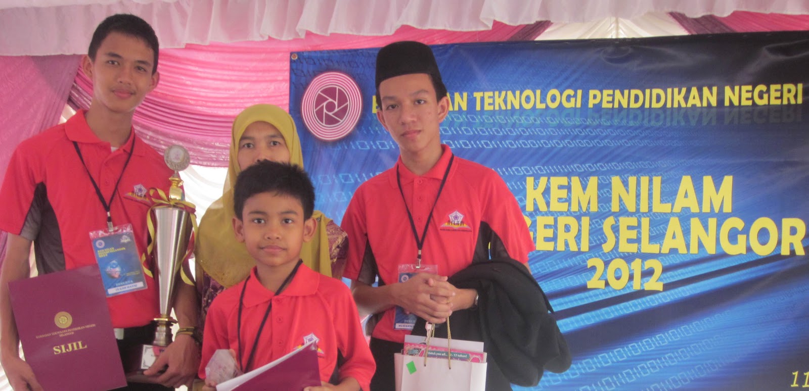 BULETIN SK BUKIT RIMAU: KEM NILAM NEGERI SELANGOR