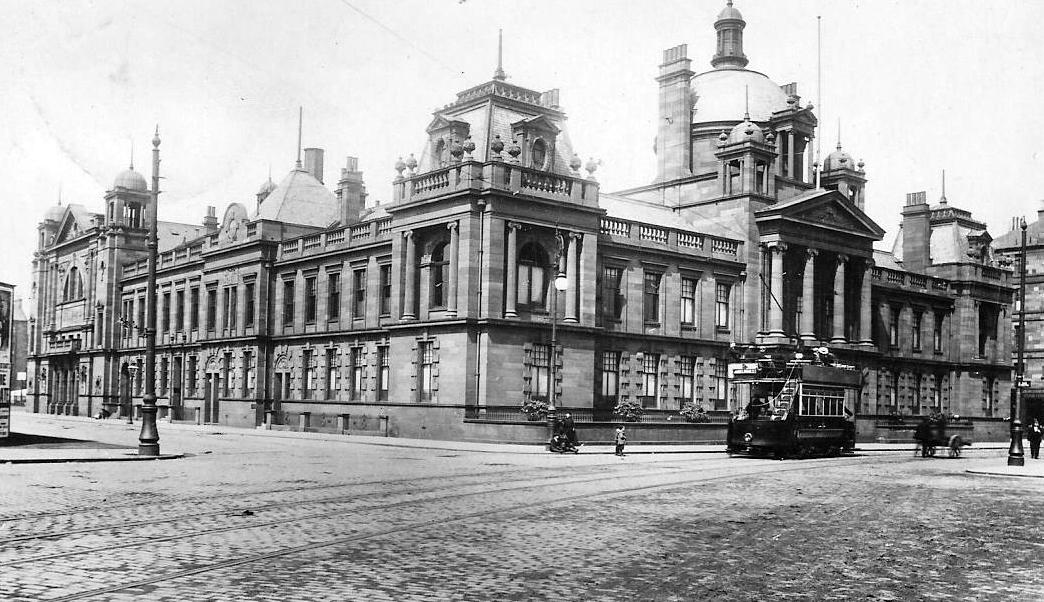 Tour Scotland: Old Photograph Town Hall Govan Scotland