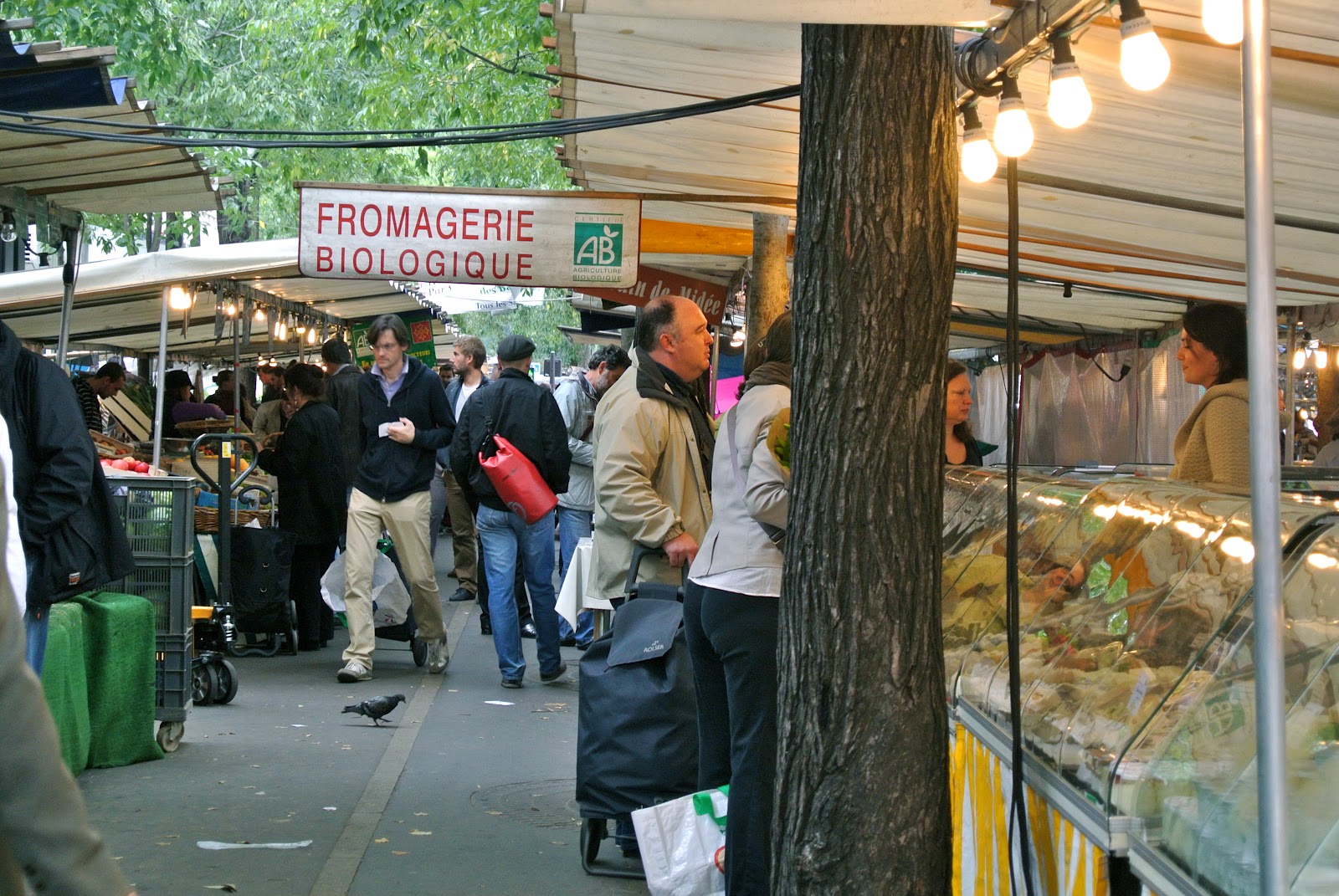 Museums & Markets {of Paris}: Organic at Le Marché Batignolles