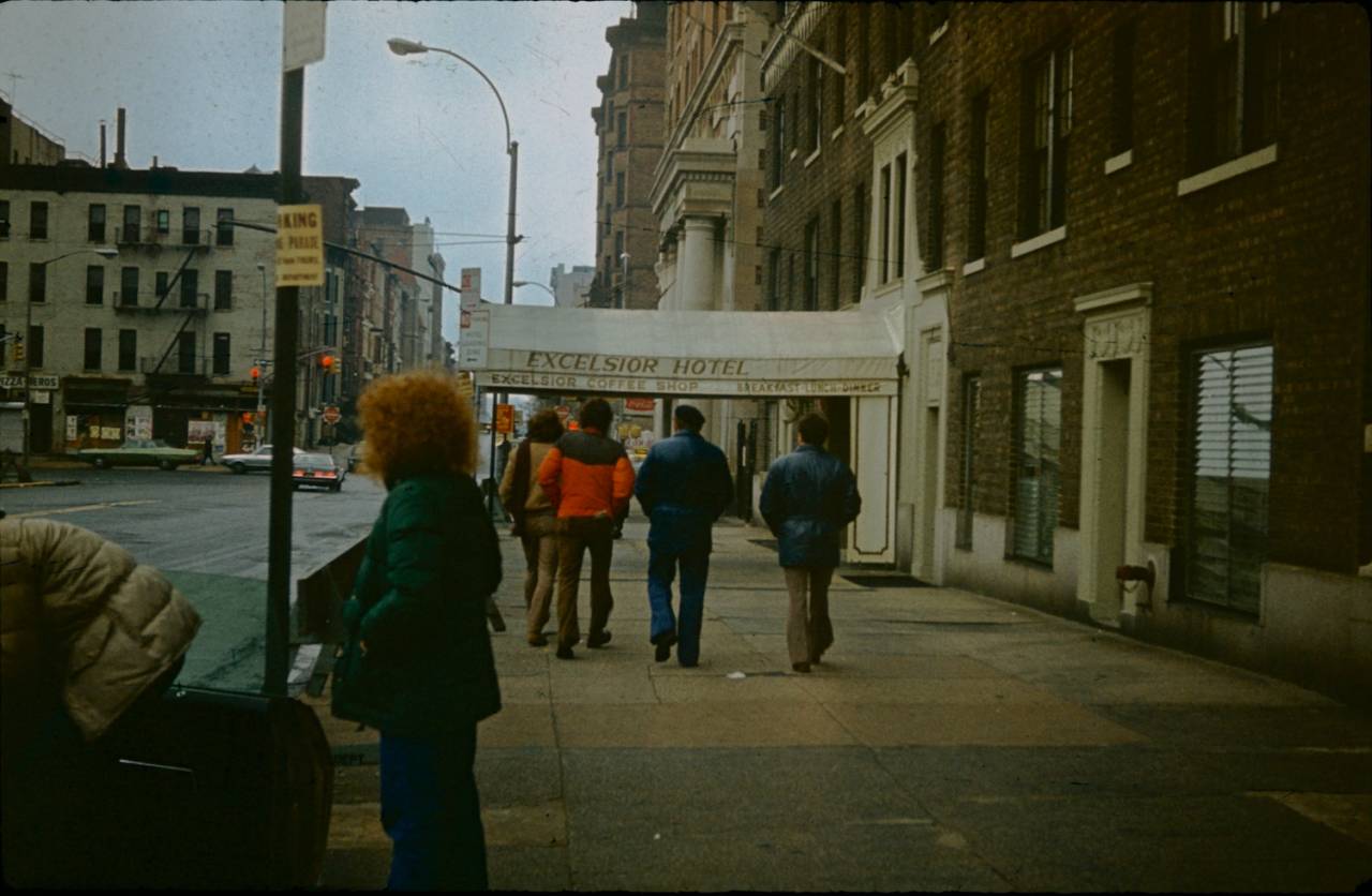 37 Amazing Photographs Capture Street Scenes of New York City in 1978 ...