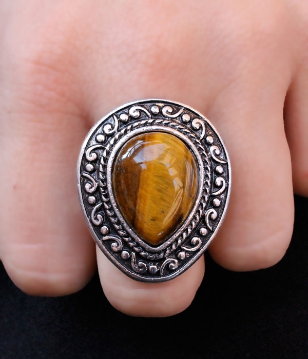 Jaya Hanaé - Moda | Complementos | Joyas: Sortijas: personalidad en las ...