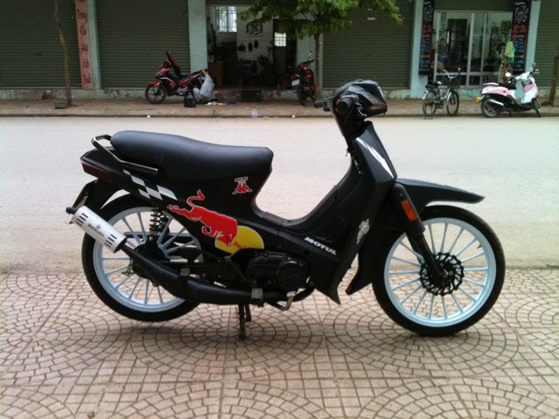 Kumpulan Foto Hasil Modifikasi Motor Suzuki Crystal Terbaru - Otomotiva