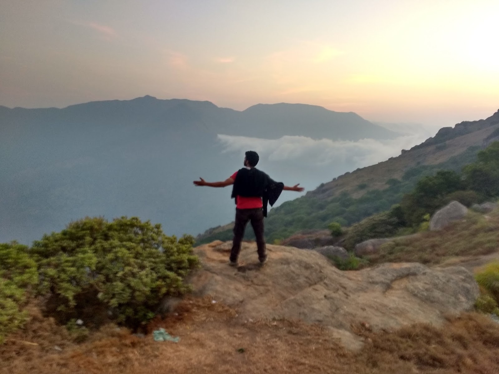 The Madras Roadies: Trek to Velliangiri Hills