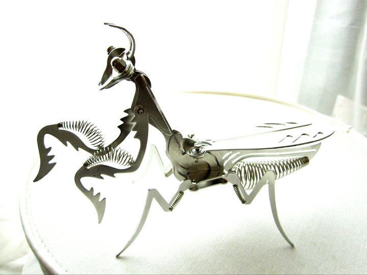 Nozomi Crafts: Metallic mantis