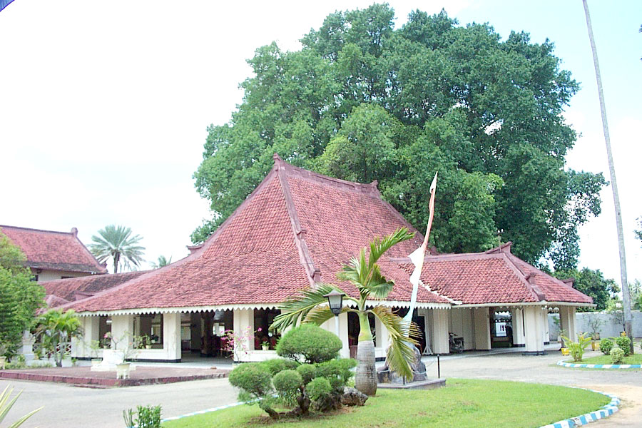 Foto Pendopo Agung Keraton Sumenep