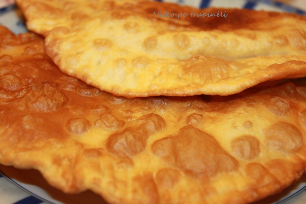 Visko po trupinėlį: Čeburekai