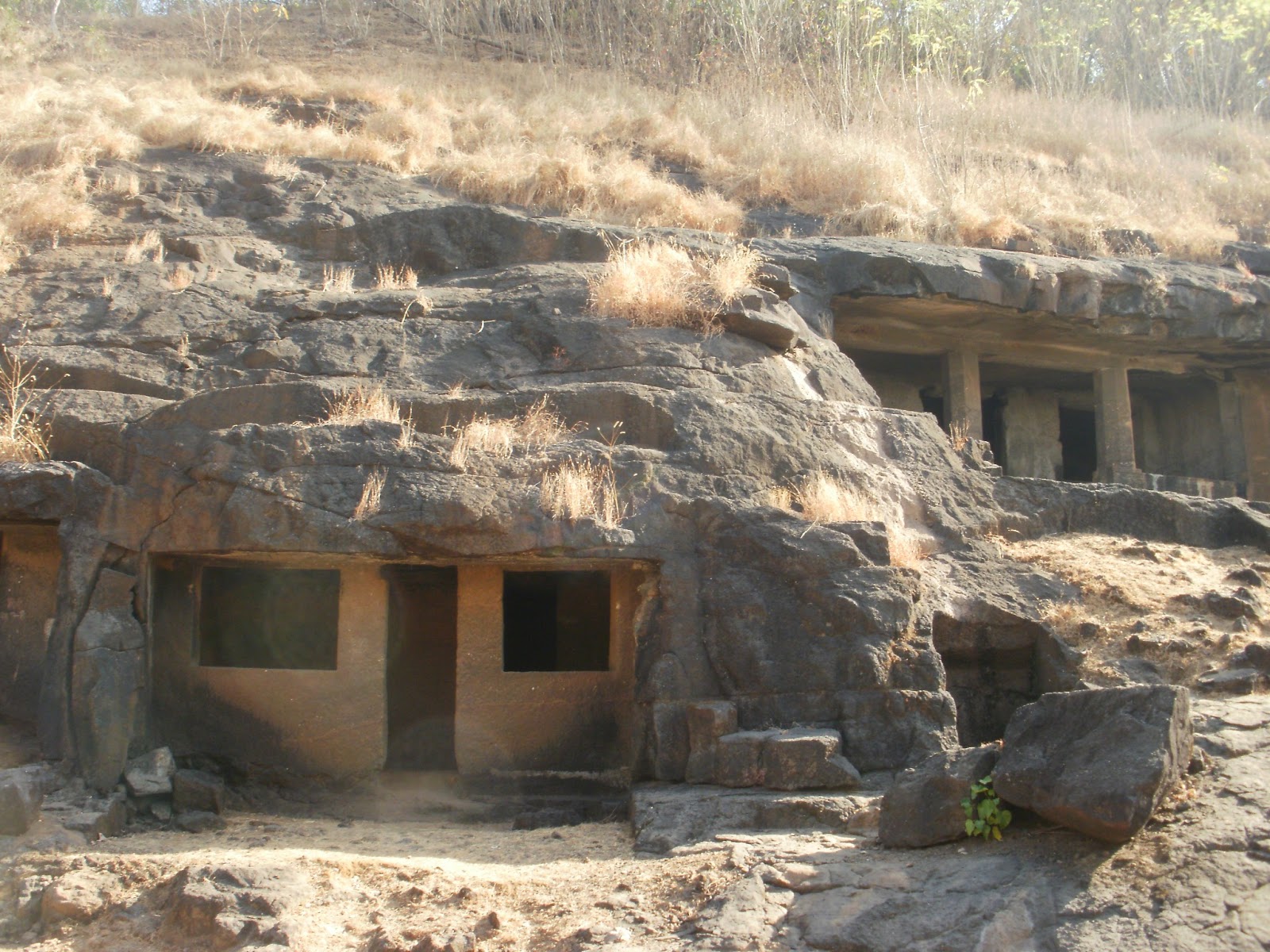 Anurag's Corner: AvchitGad-Birwadi Fort-GhosalGad-TalaGad-Kuda Caves ...