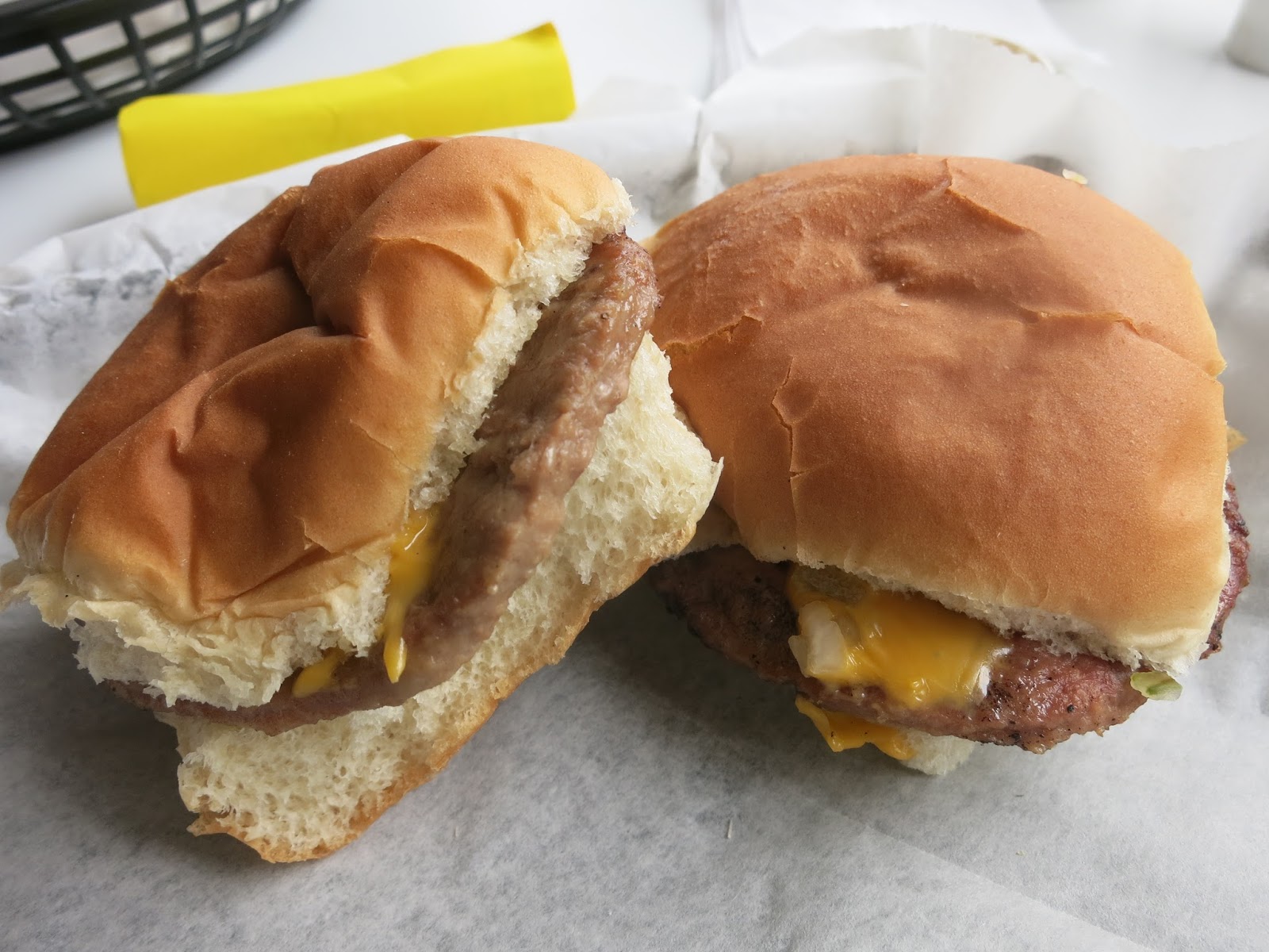 Smokin' Chokin' and Chowing with the King: Stopping in at Three Alton ...