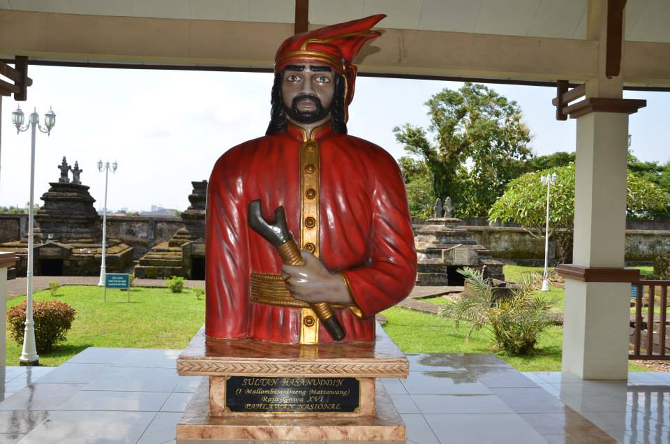 Wisata Sejarah Makam Sultan Hasanuddin Gowa | Aneka Wisata Nusantara