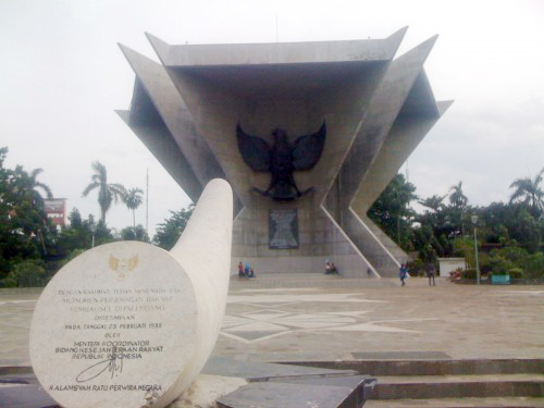 Sejarah MONPERA (Monumen penderitaan Rakyat) | ZONE HISTORY