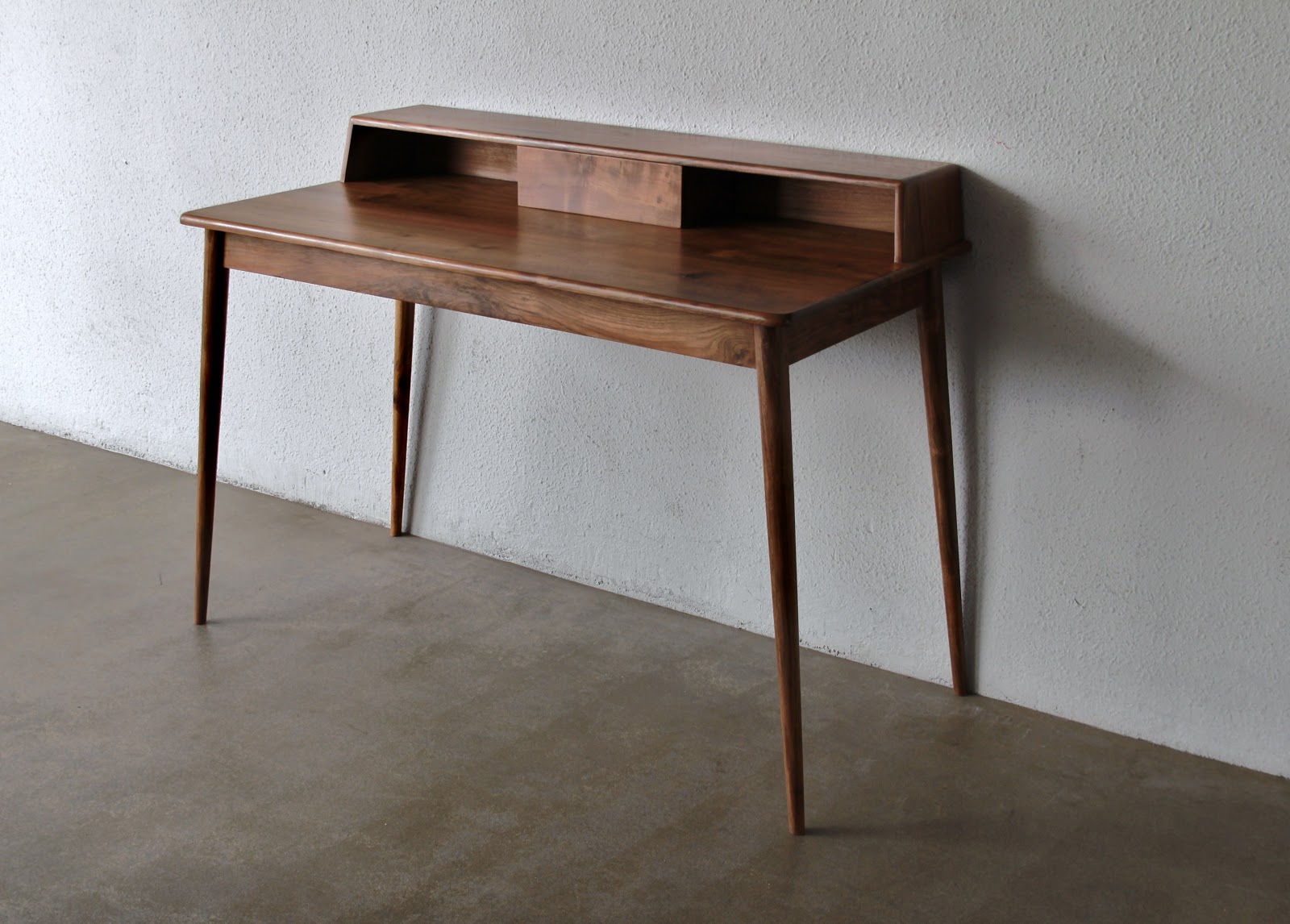 THE CRAZE FOR MID CENTURY MODERN FURNITURE - FROM BELFAST TO BEIRUT ...