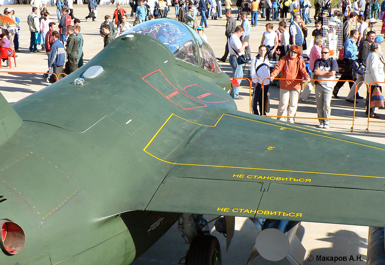 vanveken's blog: Як-130 (Yakovlev Yak-130) Walk Around