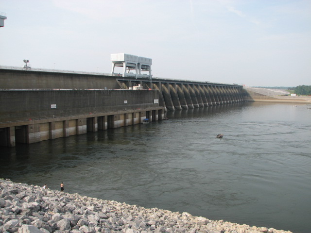 Snug Harbor Bay: Kentucky Dam Tour
